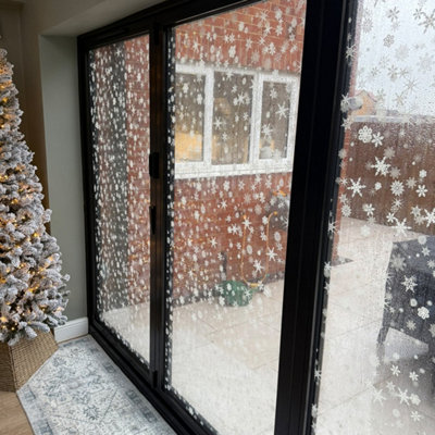 SOLYX Snowfall Festive Decorative Window Film W (91.44CM)