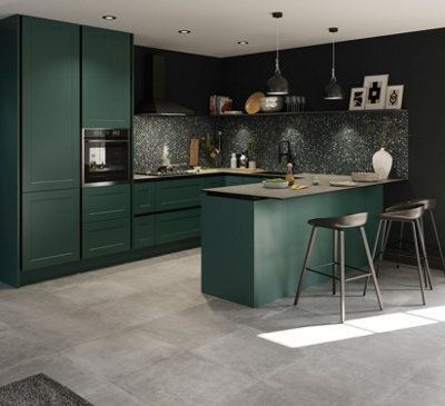 22 green kitchen ideas at B&Q