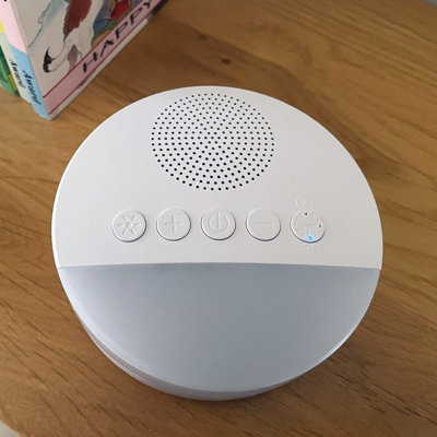 Sound Machine Night Light - USB Rechargeable Bedroom Lamp with 20 ...