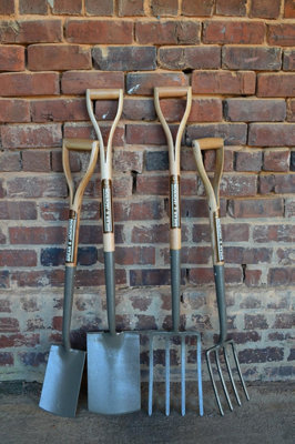 Spear & Jackson 1550HR Heritage Forged Digging Fork 32"