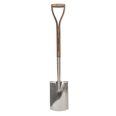 Spear & Jackson 4450DS Traditional Stainless Digging Spade | DIY at B&Q