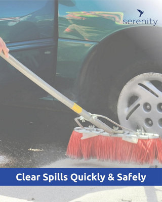Spill Absorb Instant Liquid Clean Up 5 KG Bucket with Scoop