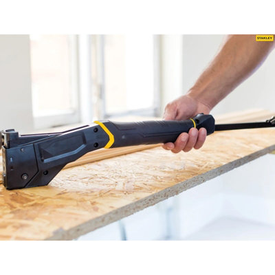 Stanley FatMax Hammer Tacker Lightweight Roofers Flooring Tacker STA981394