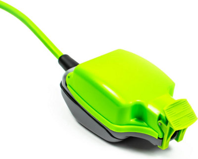 STATUS 1 Socket Extension Lead, 15m Green Waterproof Extension Cable ...