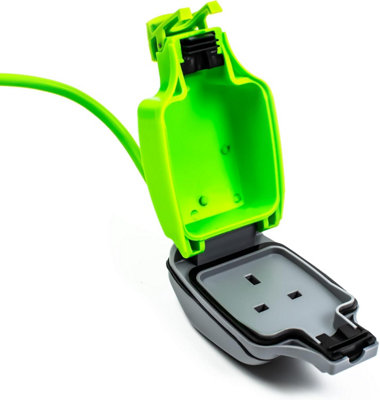 STATUS 1 Socket Extension Lead, 15m Green Waterproof Extension Cable ...