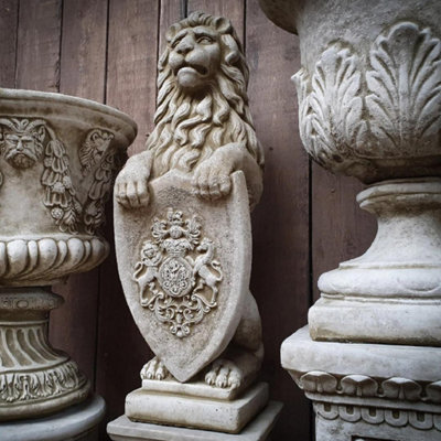 Shop Stone cast Large Shield 'Armorial' Lion statue