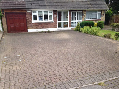 Stonecare4U - Driveway Cleaner (25L) - Removes Dirt, Algae, Weeds ...