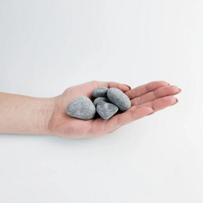 Stones4Gardens 15-30mm Black Basalt Pebbles Decorative Aggregates 20kg ...
