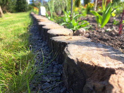 Stonewood Tree Log Brown Paving Edging (40pcs, 14.6Lm)