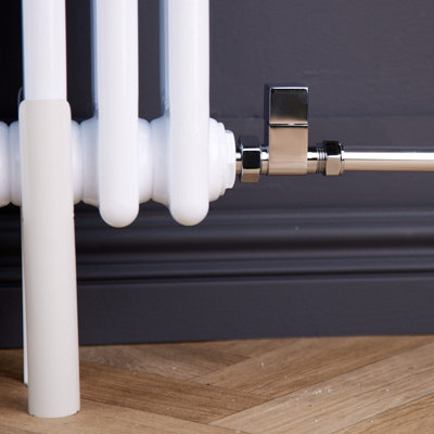 Straight Square Manual Radiator Valve Pack 15mm x 1/2 inch Chrome Finish