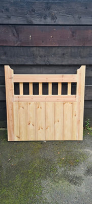 Straight Top Cottage Style Gate 0.9m x 0.9m