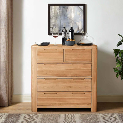 Stunning Oak Effect 5 Drawer Chest With Cut Out Handles