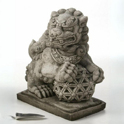 Stunning Pair of Large Foo Dogs statues