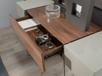Stylish Rectangular Console Table in Grey Wood and Tempered Glass