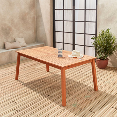 sweeek. 8-seater extendable garden table natural FSC eucalyptus wood ...