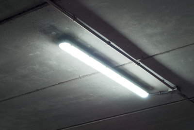 Sylvania ToLEDo AVANT T8 CCG and AC 4ft LED Tube Light G13 2000 Lumens ...