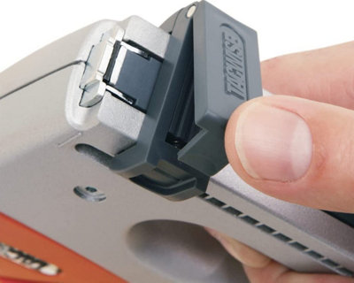 Tacwise Professional Staple Gun Z3 - 140 3 In 1 Hand Stapler & Tacker ...