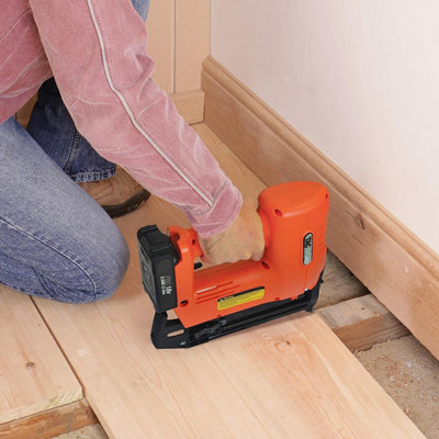 Tacwise Ranger EL-PRO 18v Cordless Staple Nail Gun Tacker Nailer ...