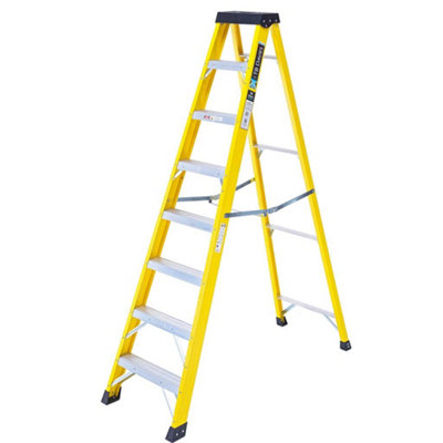 TB Davies 8 Tread Heavy-Duty Fibreglass Swingback (2.26m) Step Ladder ...
