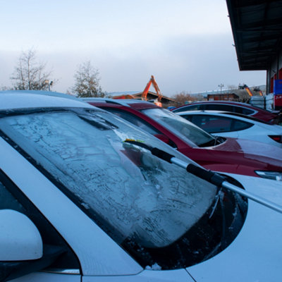 TELESCOPIC WINDSCREEN WIPER/SCRAPER/DE FROSTER SOFT HANDLE SNOW BRUSH ...