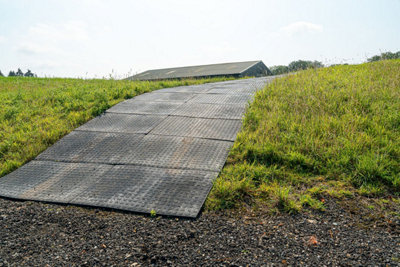 Temporary Ground Protection Mat 0.8 x 1.2m - Interlocking & Lightweight ...