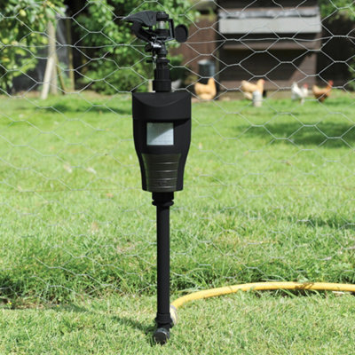The Big Cheese Jet-Spray Pond & Garden Protector - Motion-Activated ...
