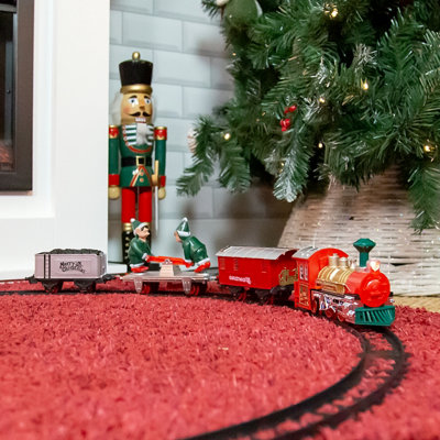 The Christmas Workshop Festive Christmas Train Set with Moving Elves ...