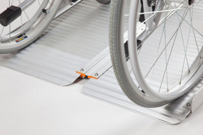 The Ramp People Folding Wheelchair Ramp 5ft / 152cm 300KG Capacity ...