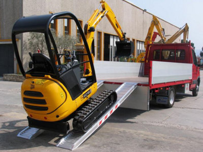 The Ramp People Heavy Duty Loading Ramps - Pair - 2.5m 3800kg Capacity ...