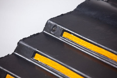 The Ramp People Hose Protector (2 Channels 90mm x 105mm) Heavy Duty ...