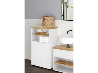 Thessa Cabinet with 2 Doors in White Oak Look