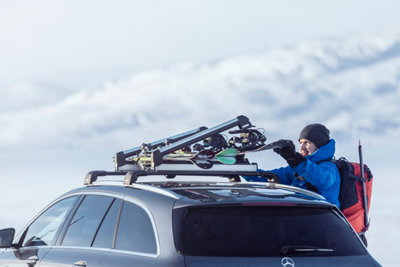 Thule SnowPack L Ski Snowboard Carrier Rack for Roof Bars 732600