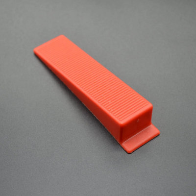 TILE LEVELLING WEDGES QUANTITY: 200 PCS REUSABLE TILE LEVELLING WEDGES