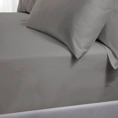TLC 5 Star 240TC Fitted Sheet Grey | DIY at B&Q
