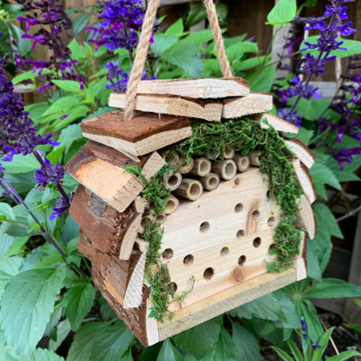 Tom Chambers Garden Wooden Bug House Wild Insect Hanging Habitat with ...