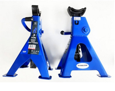Toolzone 3 Ton Axle Stands 1 Pair | DIY at B&Q