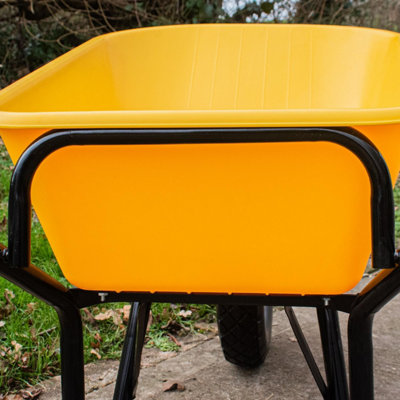 Trade Master Pro Wheelbarrow - 120L - Toughened Plastic - Heavy Duty ...