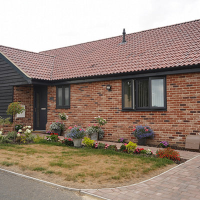 Traditional Brick & Stone Farmhouse Antique - Pack of 200 Bricks ...