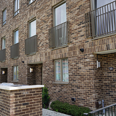 Traditional Brick & Stone Rustington Antique - Pack of 400 Bricks ...