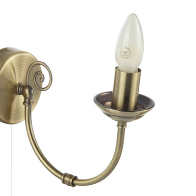 Traditional Classic Antique Brass Wall Light with Spiral Finial and ...