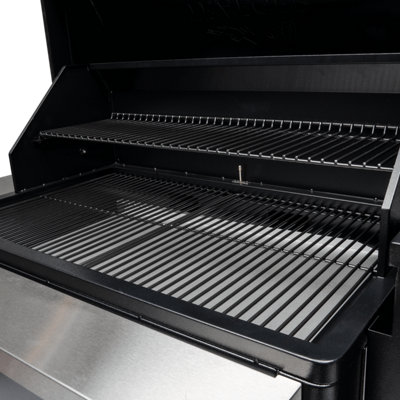 Traeger Silverton 810 Wood Pellet Grill