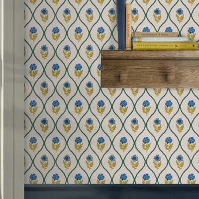 Trellis Floral Creme Gold Wallpaper