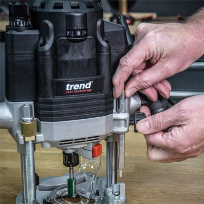Trend T8ELK 110V 1/2in Router 80mm Deep Plunge Cut 2200W Router Table ...