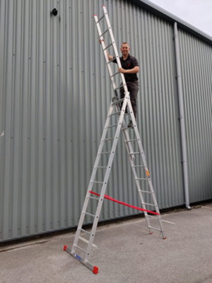 Triple Section Combination Ladder 3 x 11 Rungs 3m Closed 6.77m Extended