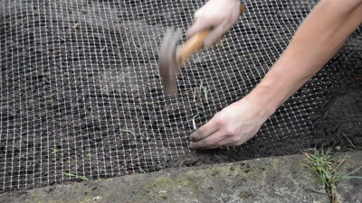 True Products Heavy Duty Fruit & Cage / Mole Protection Mesh - 2m x 200m
