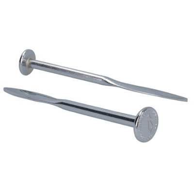 Two Footprint Line Pins and Four Braided Nylon Chalk Line Size A 18m