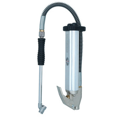 Tyre inflator / regulator with accurate gauge