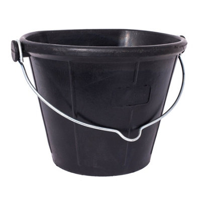Tyre Rubber™ Flat-Back Bucket / Black at B&Q