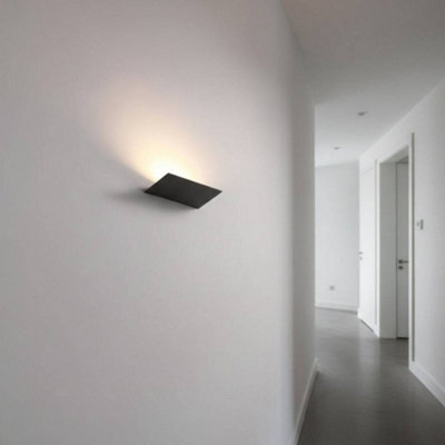 ULTRABEAM BLACK INDOOR LED WALL UPLIGHTER 12 WATT LED 1000 LUMENS WIDTH ...