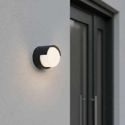 UltraBeam Black Round Outdoor LED Wall Light 4 Watt LED 400 Lumen Dia ...